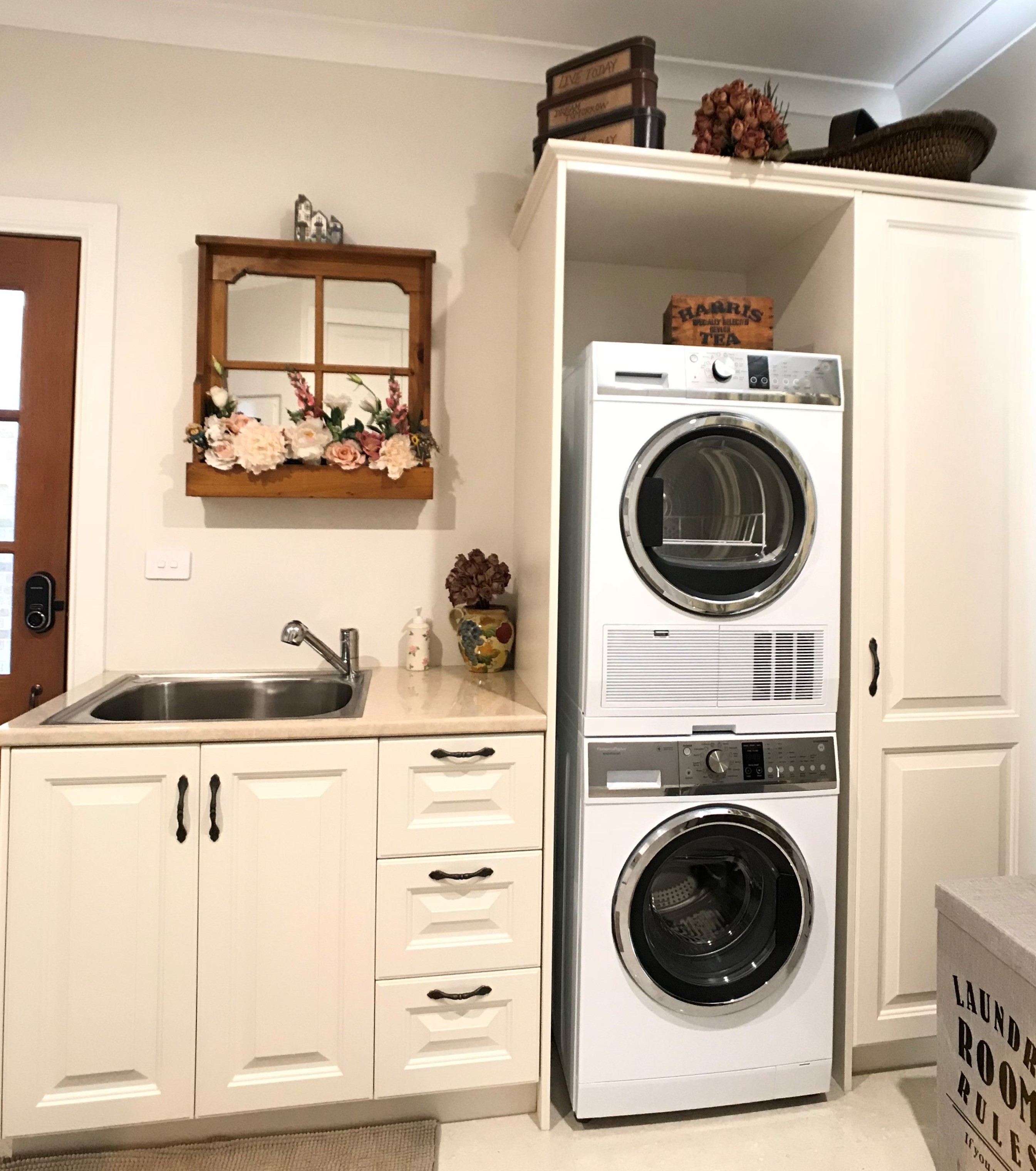 Laundry Renovation Canberra | Wall Cabinets | Paramount Creations